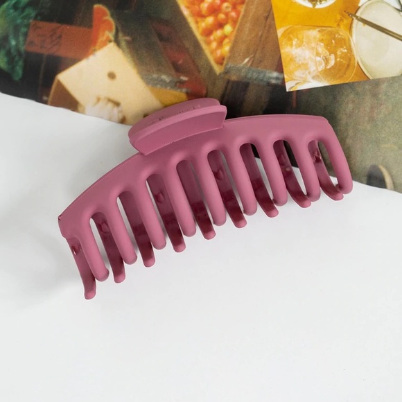 Accessories | Princess Polly Pink Claw Clip | Poshmark